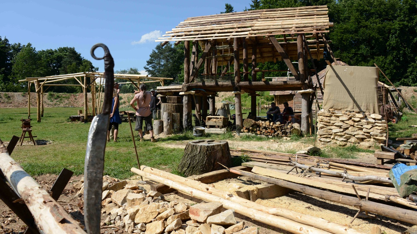 Geschichte: Wie lebten und bauten die Kelten? | Hintergrund - planet schule