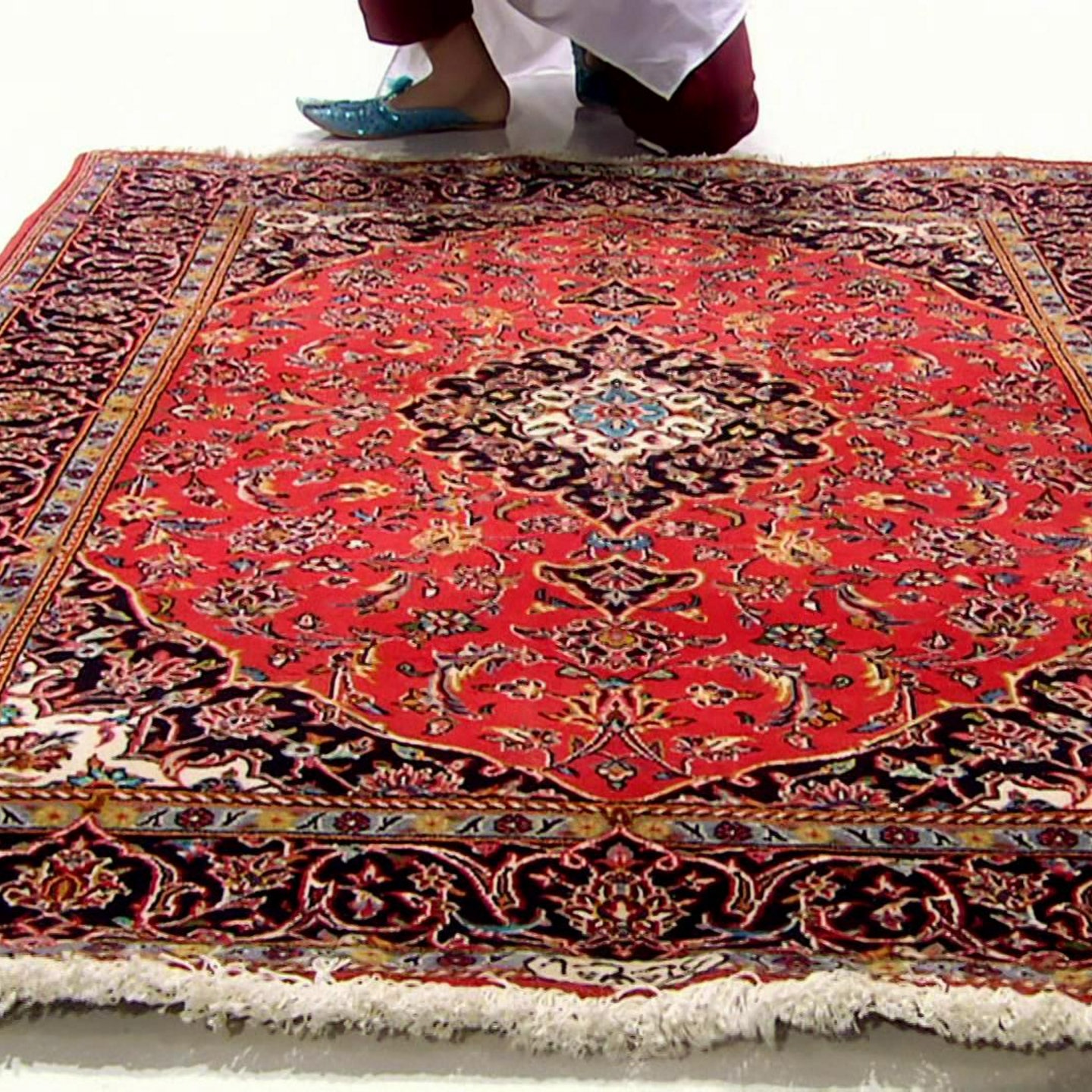 Experiment mit Magneten: Der fliegende Teppich | Film - planet schule